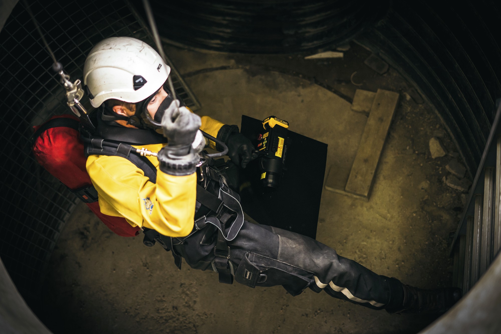 | Security X-ray Equipment - Portable Security X-ray Systems- Mailroom ...